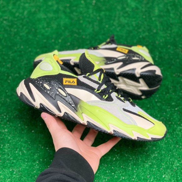 Fila | Shoes | Fila Ray Tracer Evo 2 Low Mens Running Shoes White Green ...